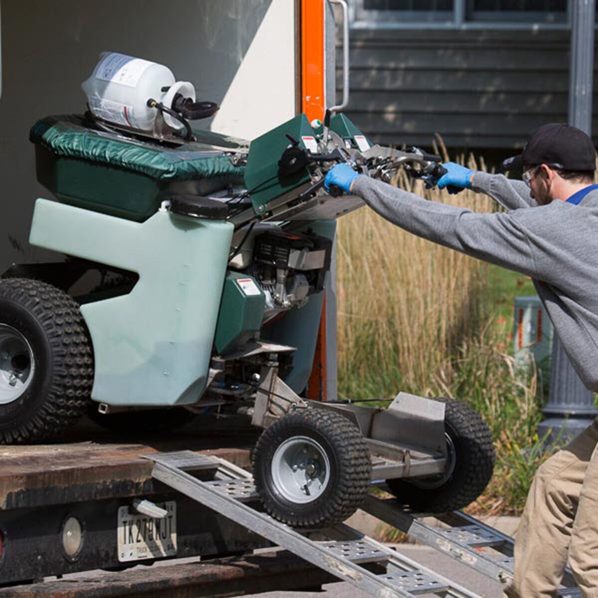 PermaGreen Triumph Spreader Sprayer w/ Vanguard Engine (Item Not for ...