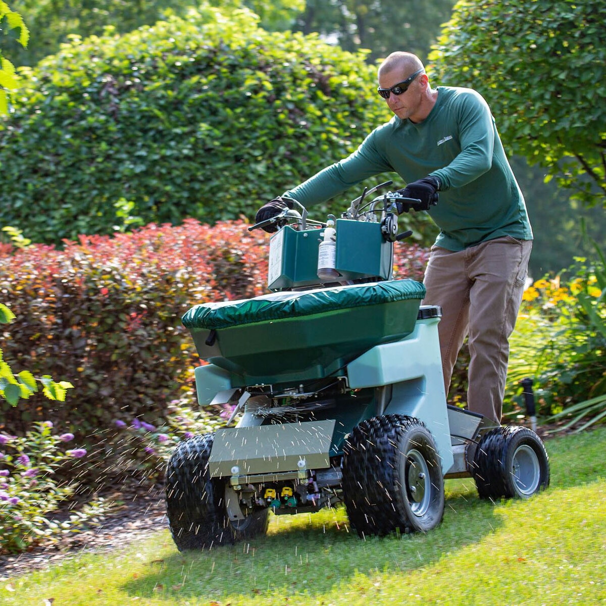 PermaGreen Triumph Spreader Sprayer w/ Vanguard Engine (Item Not for ...