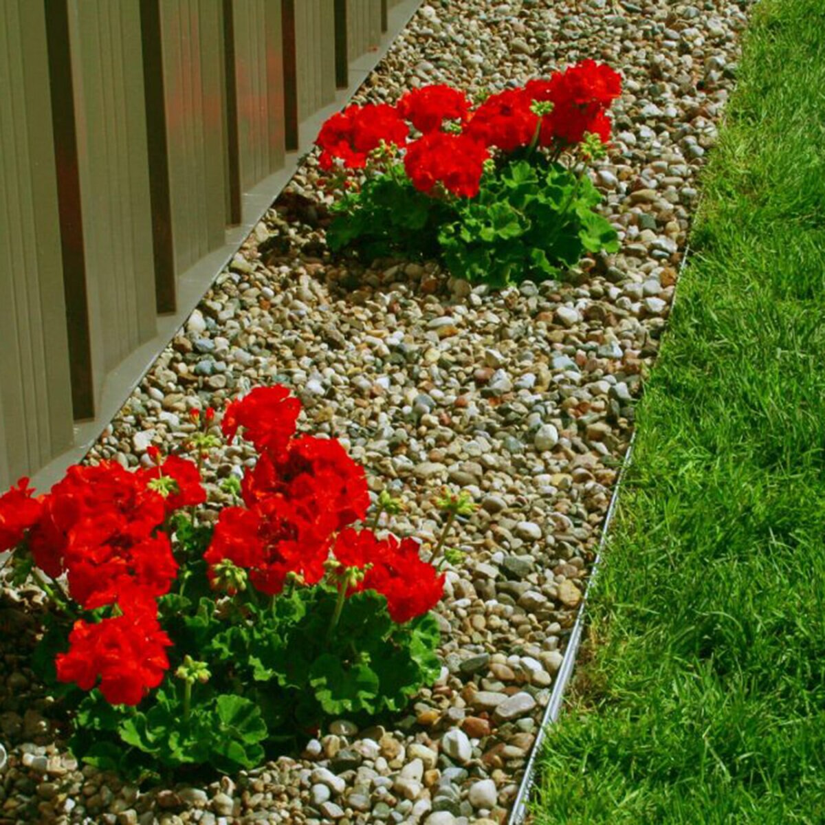 Permaloc ProSlide Aluminum Landscape Edging Mill Finish 1/8 in. x 5-1/2 ...