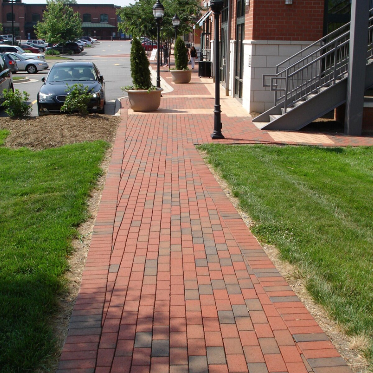 Pine Hall English Edge Paver Full Range Heavy Duty Red Flash 4 in. x 8 ...