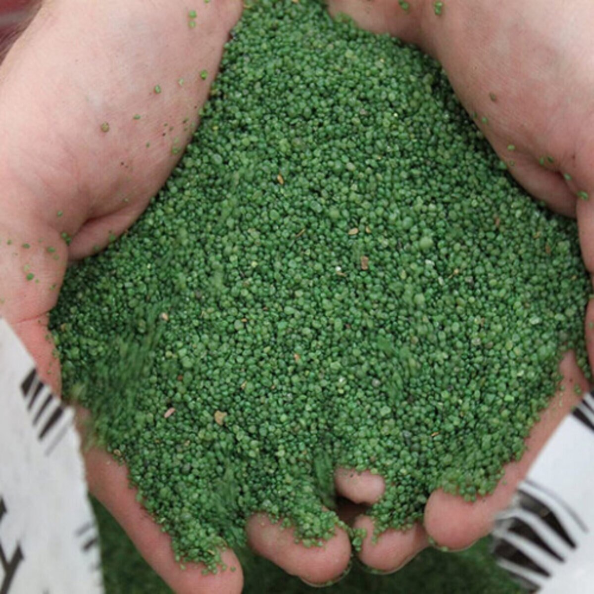 Premier Green Coarse Infill Sand 16/36 50 lb. Bag | SiteOne US