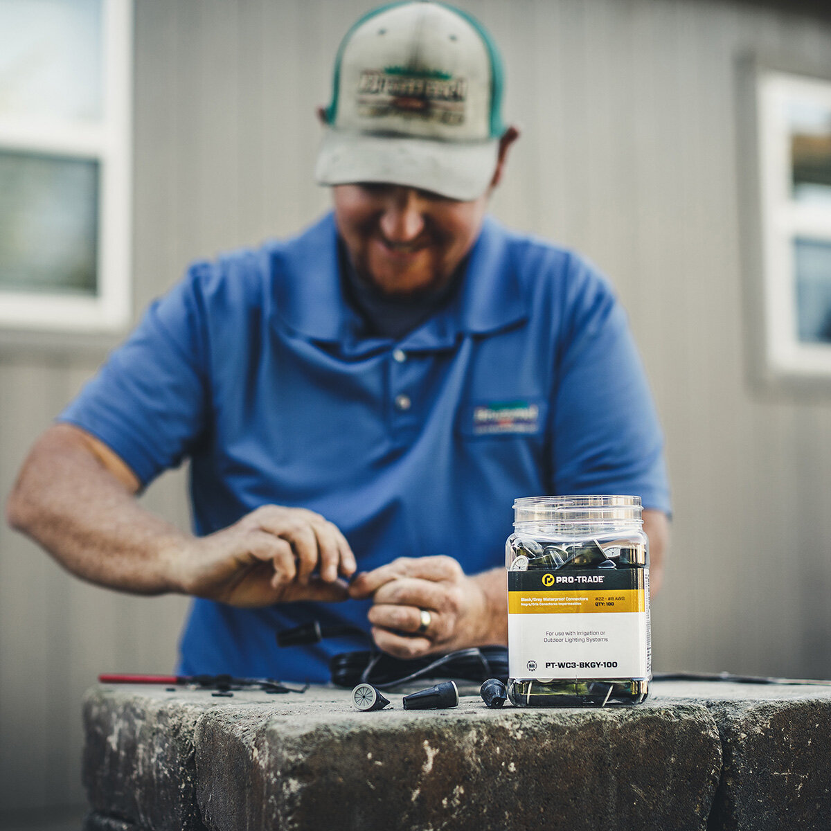 Pro-Trade LL1 7 in. Ledge Light Bronze Finish 1.25W 100 Lumen 2700K LED ...