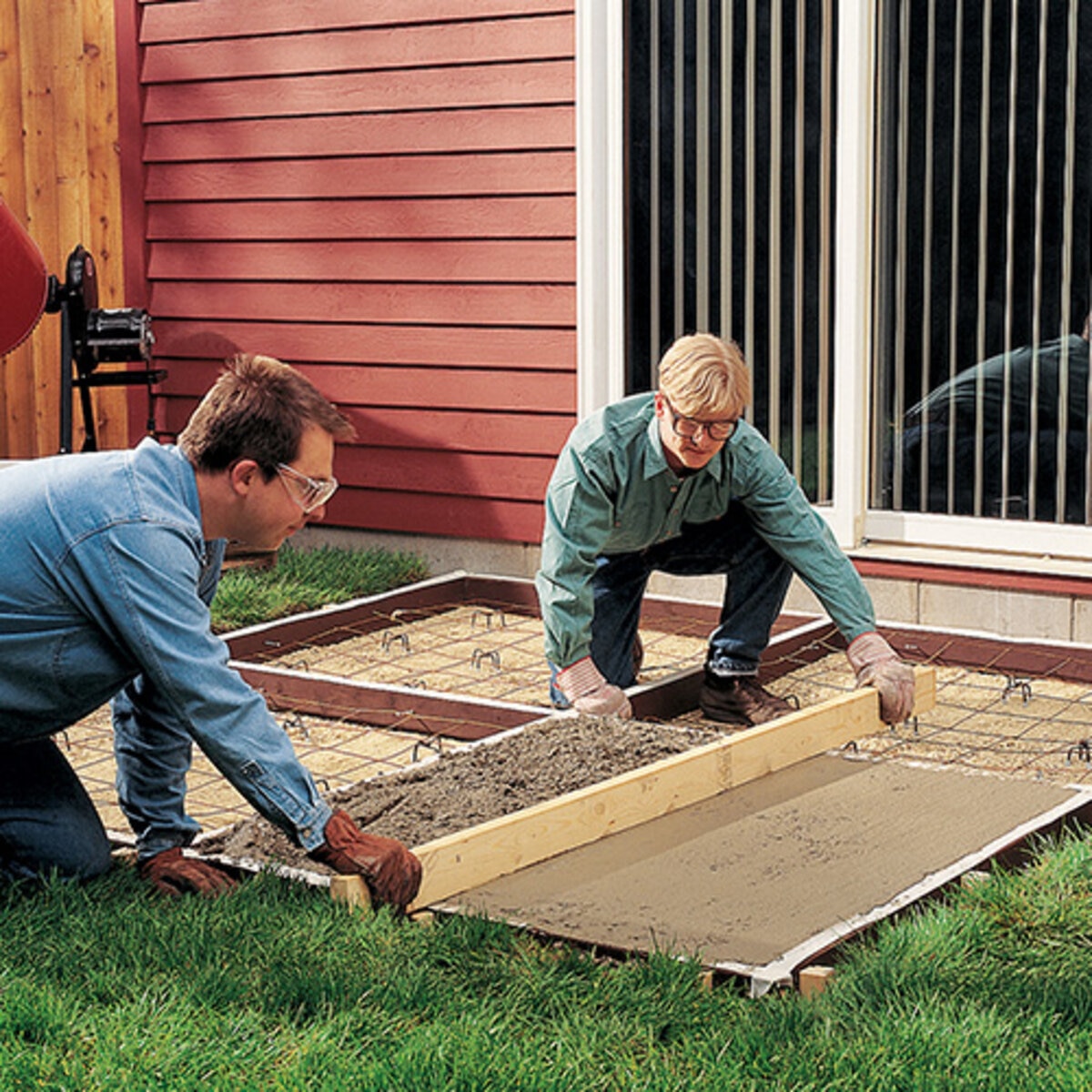 Quickrete Red-E-Crete Concrete Mix 3500 PSI 90 lb. Bag | SiteOne US