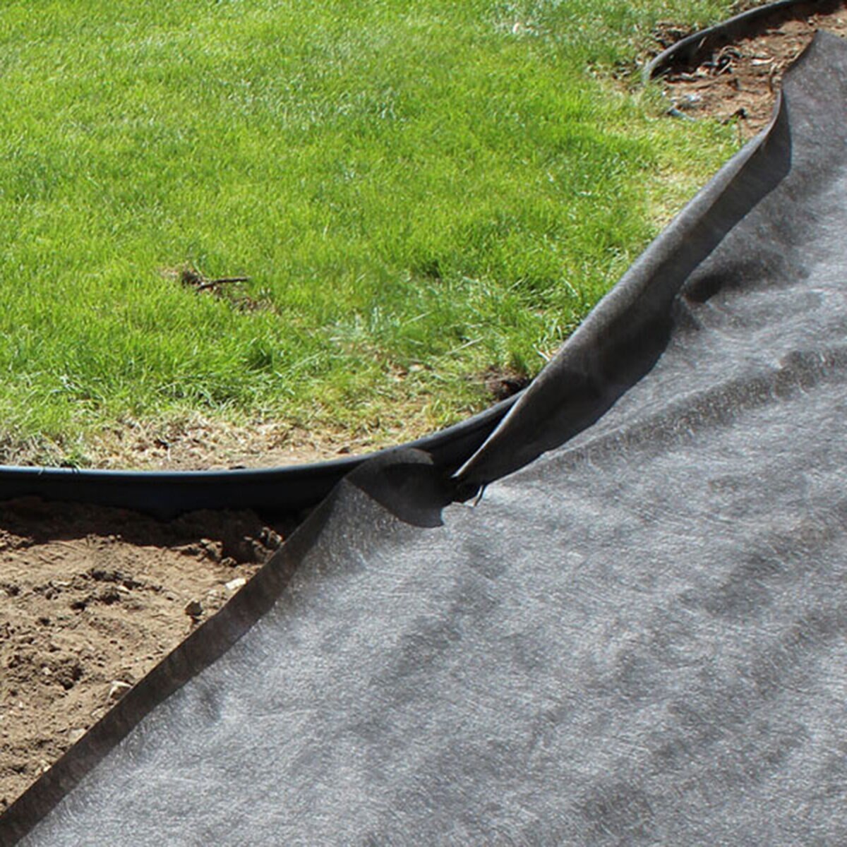 SRW SB2 Spunbond 10 yr. Non-Woven Weed Barrier 2 oz. 3 ft. x 50 ft ...