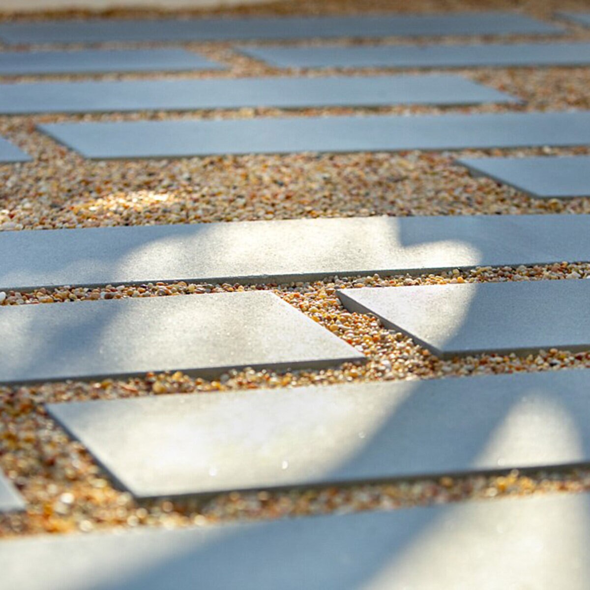 Stepstone Cal Arc Large Scale Paver Medium Sandblast Granada White with ...