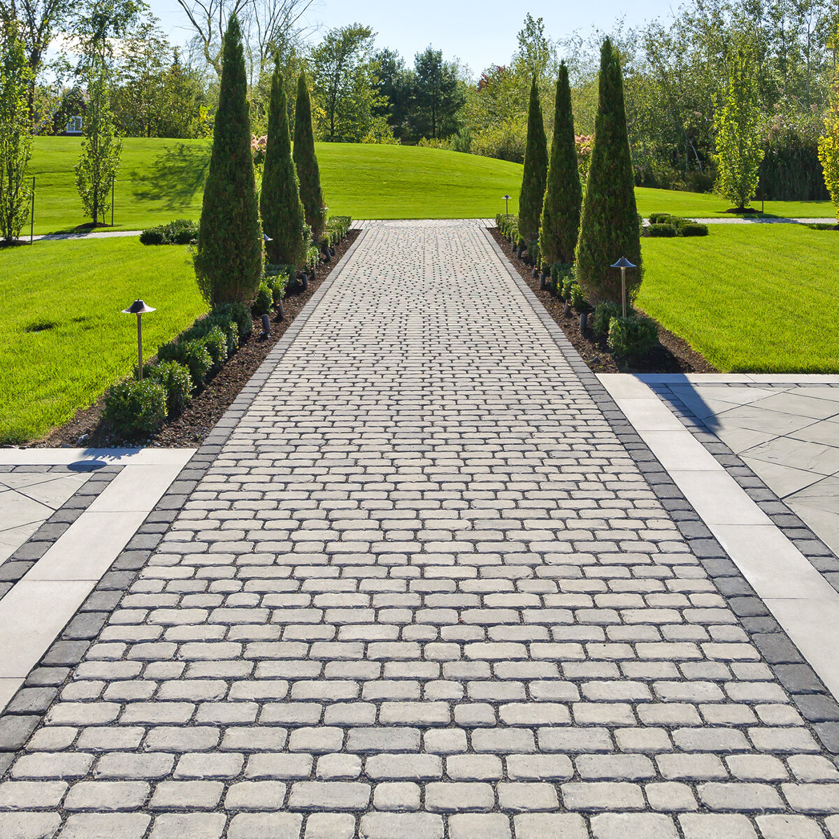 Techo-Bloc Villagio Paver Shale Grey (117 sq. ft./pallet) | SiteOne US