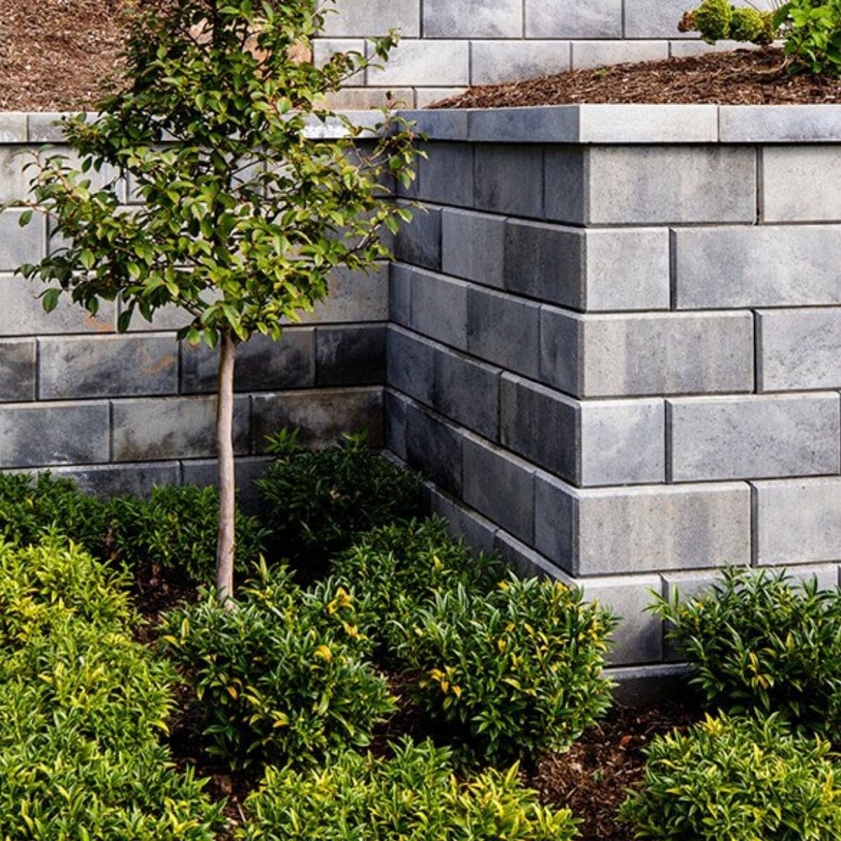Techo-Bloc G-Force Wall Corner Smooth Shale Grey 8 in. x 9 in. x 18 in ...