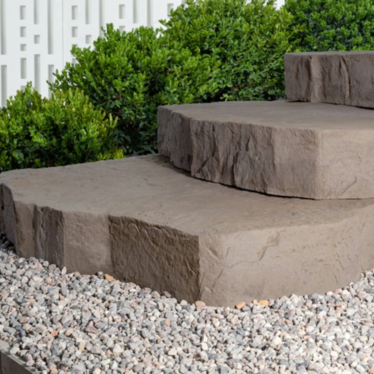 Techo-Bloc Maya Step Slate Riviera (4 pc./pallet) | SiteOne