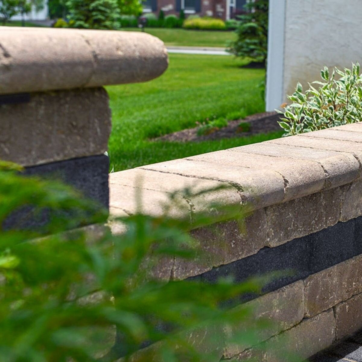 Unilock Fullnose Coping Untumbled Sandstone 6 in. x 12 in. 6 cm (104 ln ...
