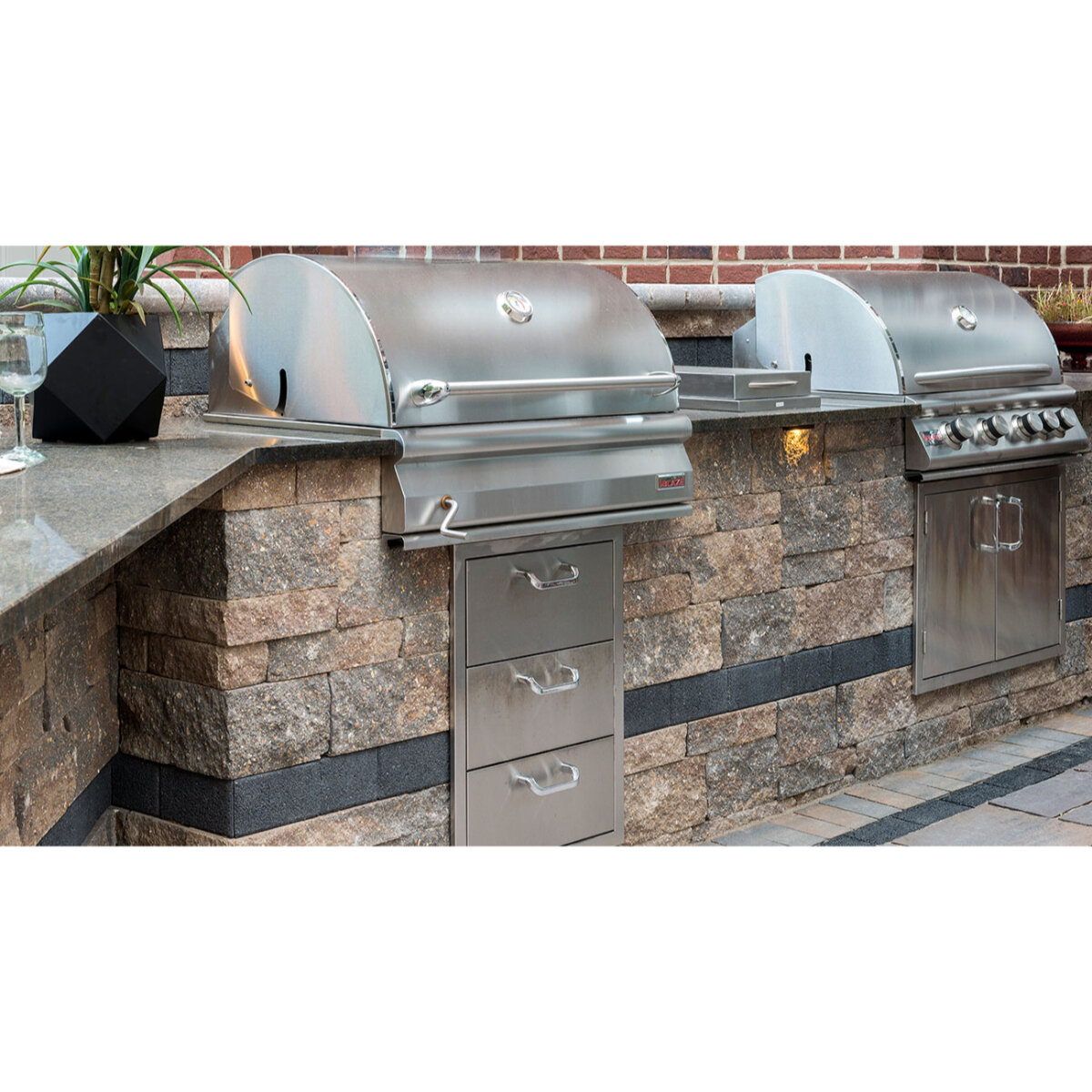 Unilock Estate Wall Block River Blend 6 in. 12-1/2 in. x 6 in. x 9 in ...