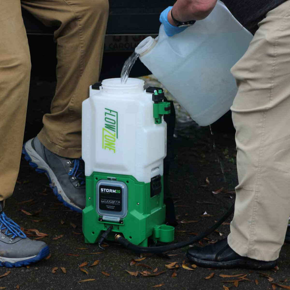 FlowZone Storm Portable Sprayer with SwapTank (2-Gallon) | SiteOne US