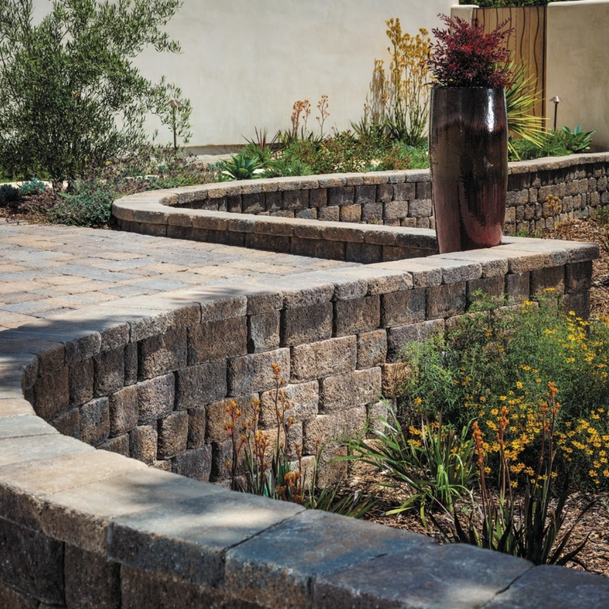 Belgard Castle Manor Rustic Wall Cap Potomac (72 pc./pa | SiteOne