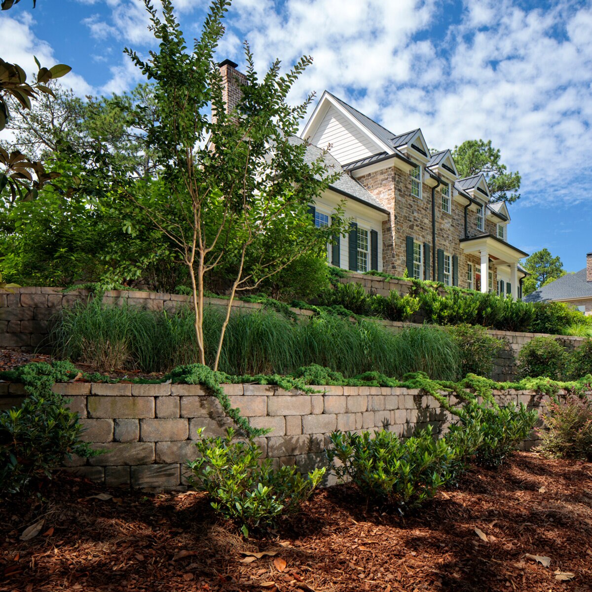 Belgard Castle Manor Wall Block 3 pc. Slate (31 sq. ft. | SiteOne