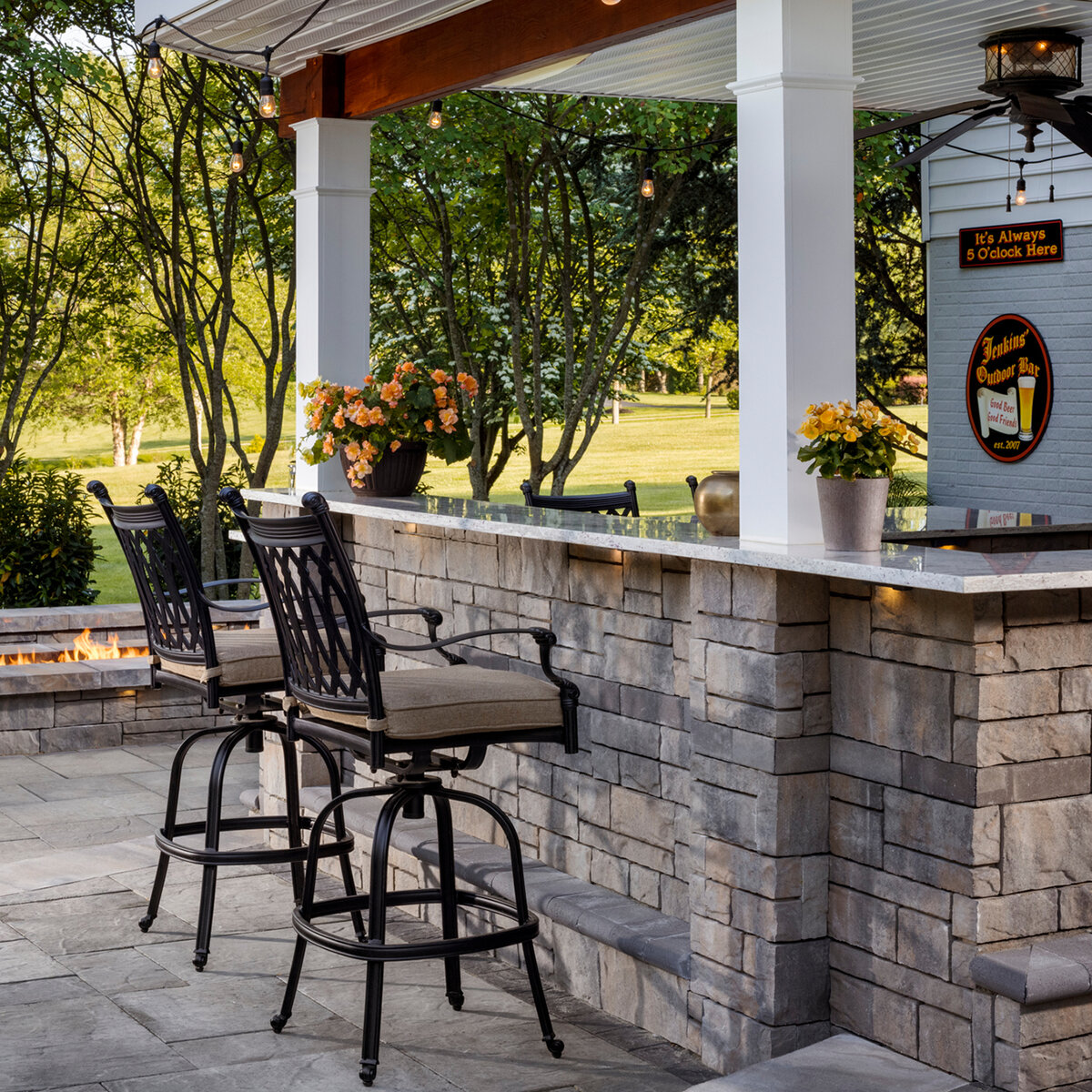 Belgard Ashlar Tandem Retaining Wall Silex (70 sq. ft./ | SiteOne