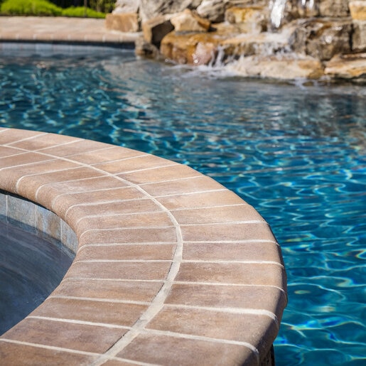 Belgard Bullnose Coping Napoli (260 pc./pallet) | SiteOne