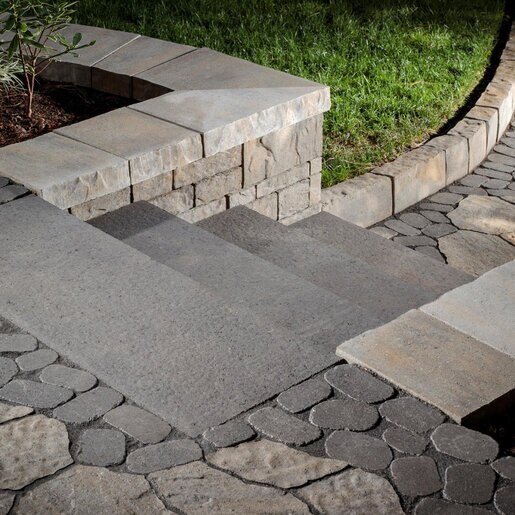 Belgard Belgian Cobble Paver Midnight 60 mm (68 sq. ft. | SiteOne