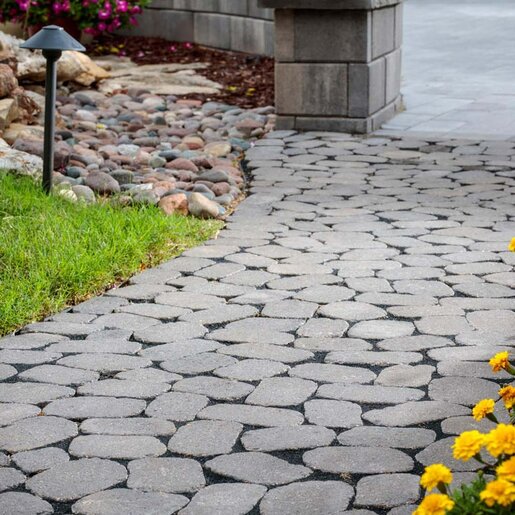 Belgard Belgian Cobble Non-Tumbled Toscana (85 sq. ft./ | SiteOne