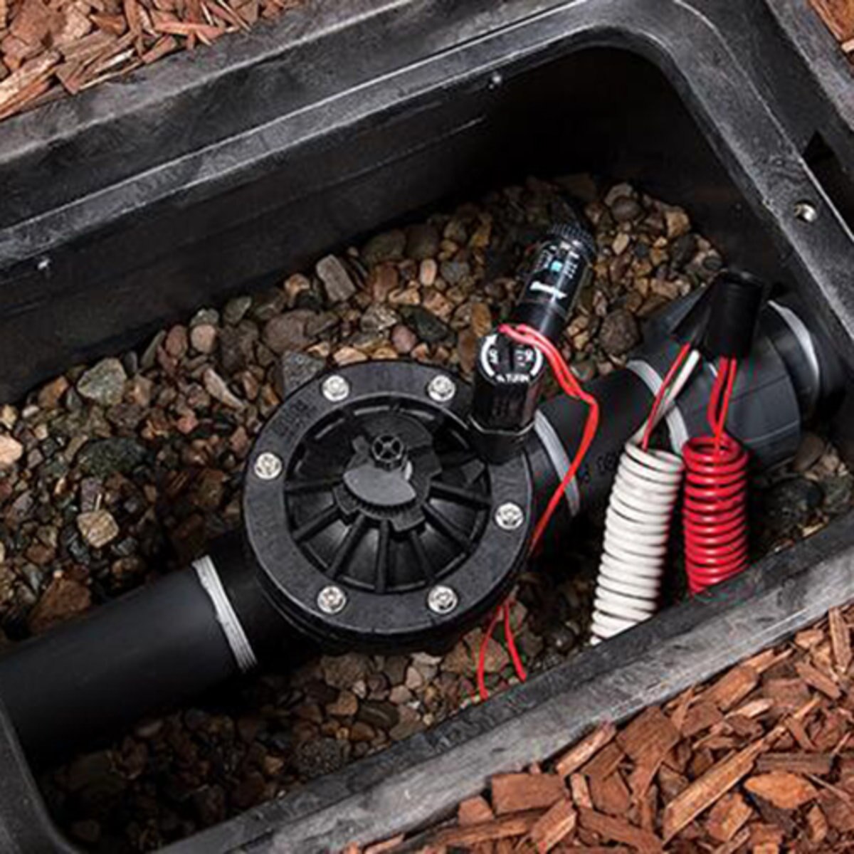 Hunter Globe Valve ICV Glass Filled Nylon 1 in. FIPT x | SiteOne