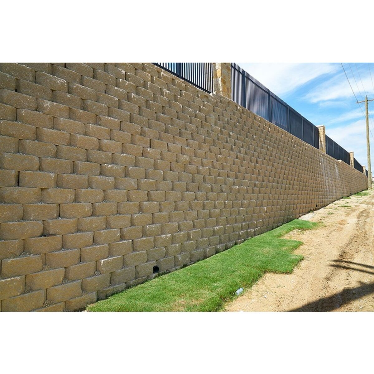 Keystone Regal Stone Tri-Plane Wall Tan 6 in. (45 pc./p | SiteOne