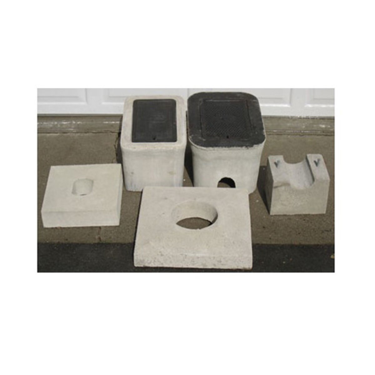Sprinkler Protector 14 in. x 14 in. Concrete Block | SiteOne