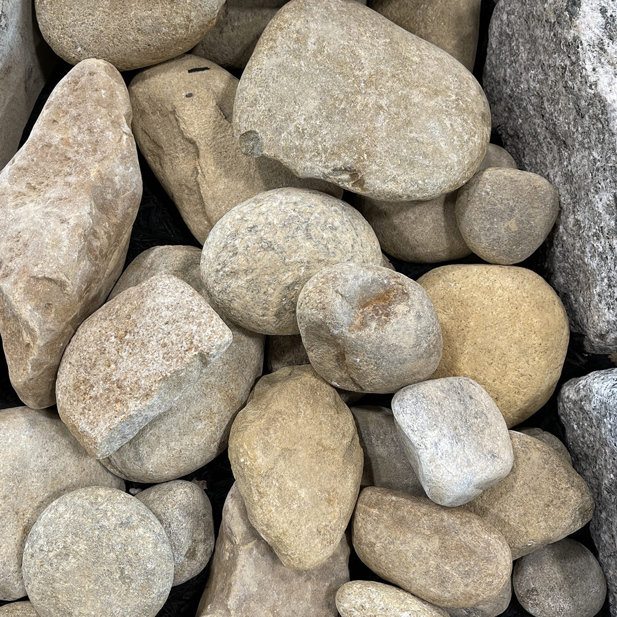 Bulk River Rock Tennessee Large 2 - 5 in. | SiteOne
