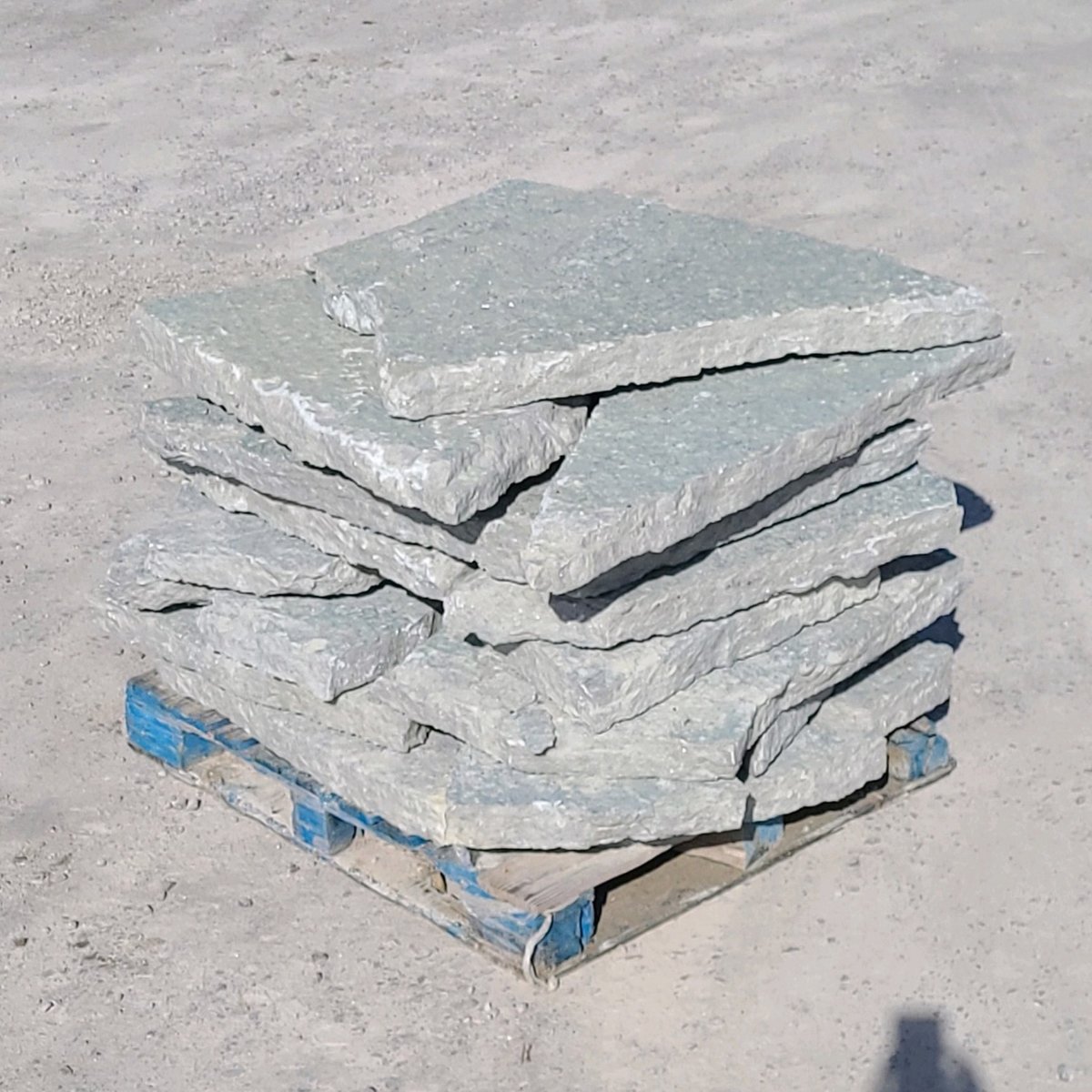 Flagstone Canyon Gray Limestone | SiteOne