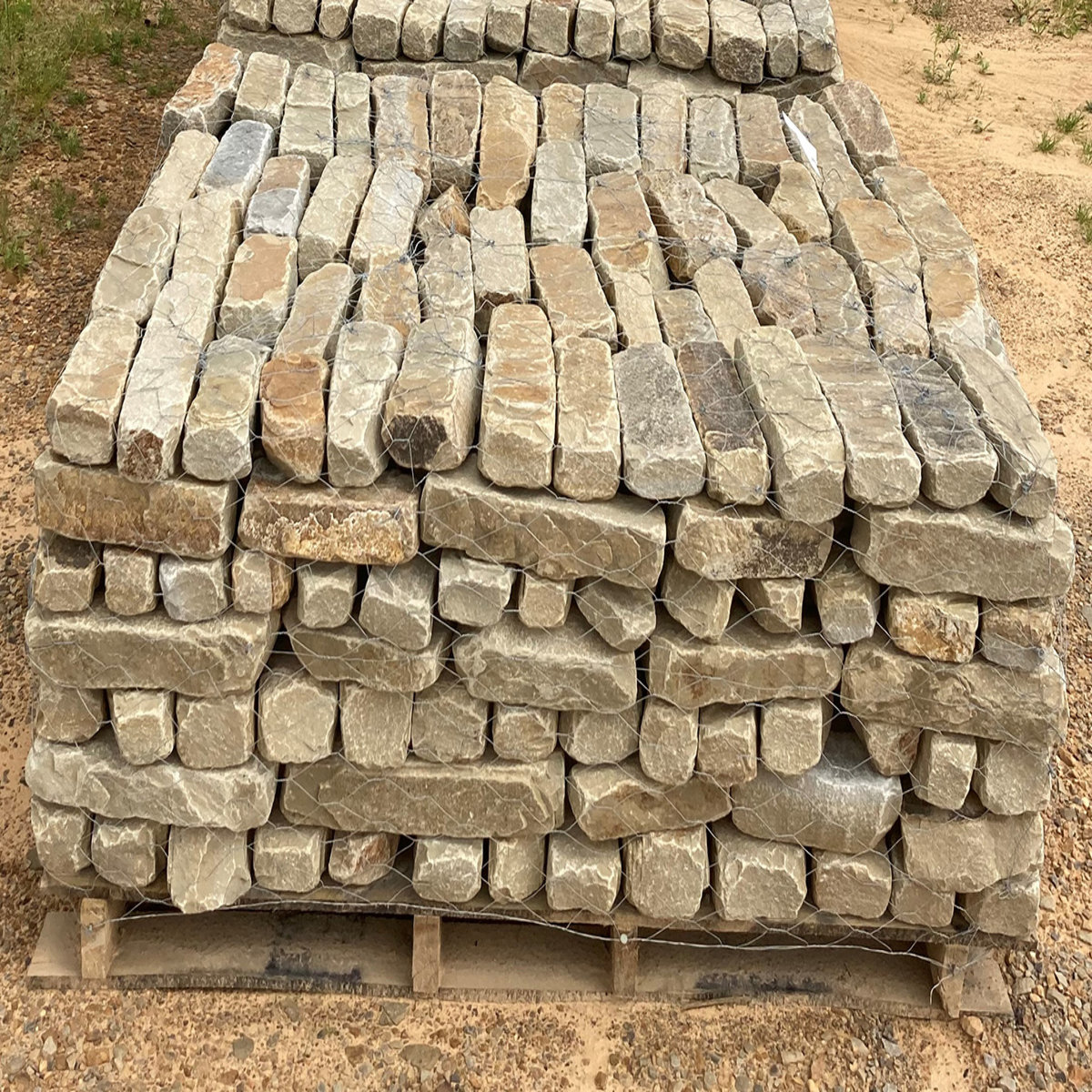 Edgers Oklahoma Brown Tumbled 4 in. x 4 in. | SiteOne