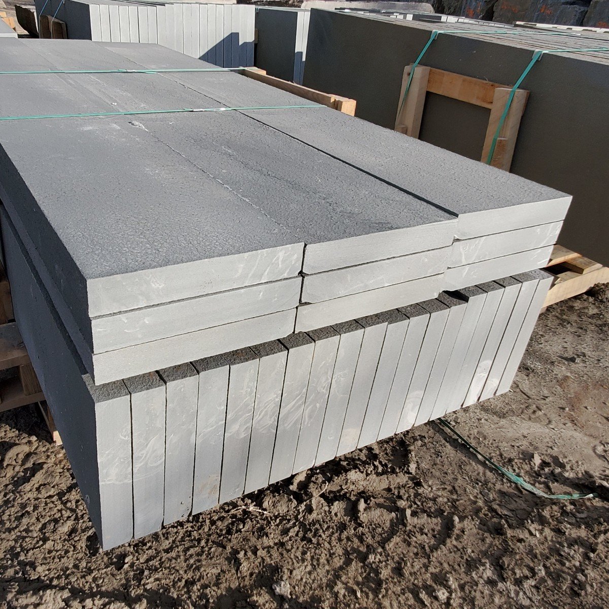 Tread Bluestone Select Blue Thermal 2 in. x 12 in. x 60 | SiteOne