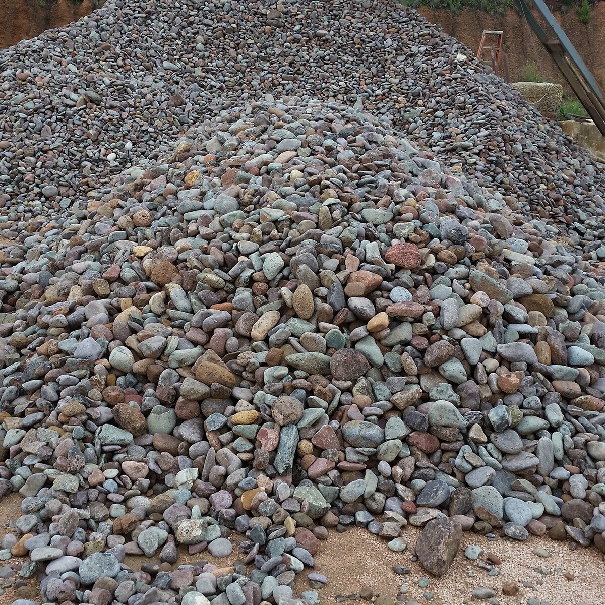 Bulk Native Cobbles 1 - 3 in. | SiteOne