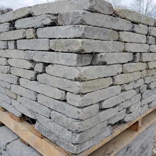 Pennsylvania Bluestone Tumbled Garden Path Full Color M | SiteOne