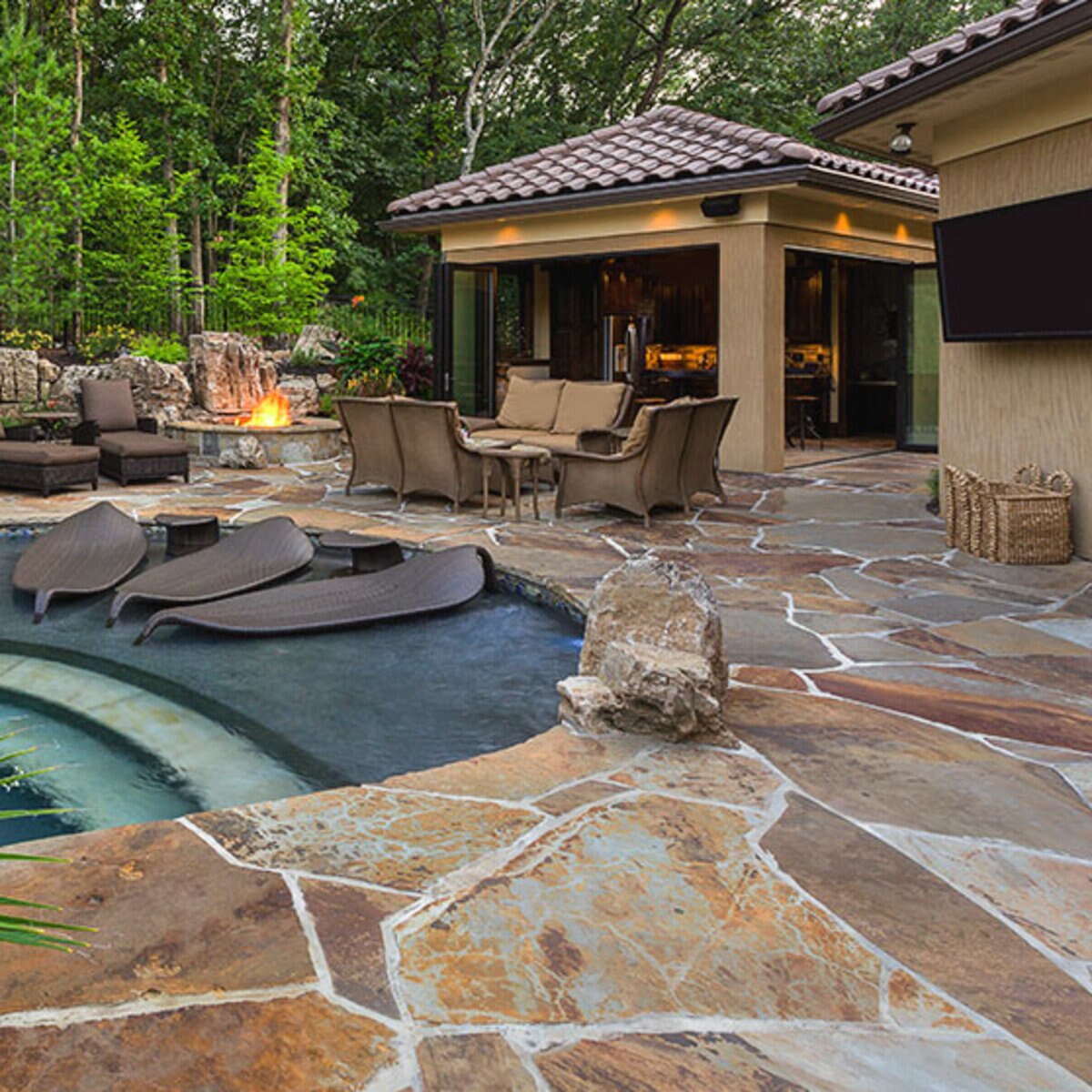 Flagstone Oklahoma Brown Stand Up Prime Select 1 in. - | SiteOne