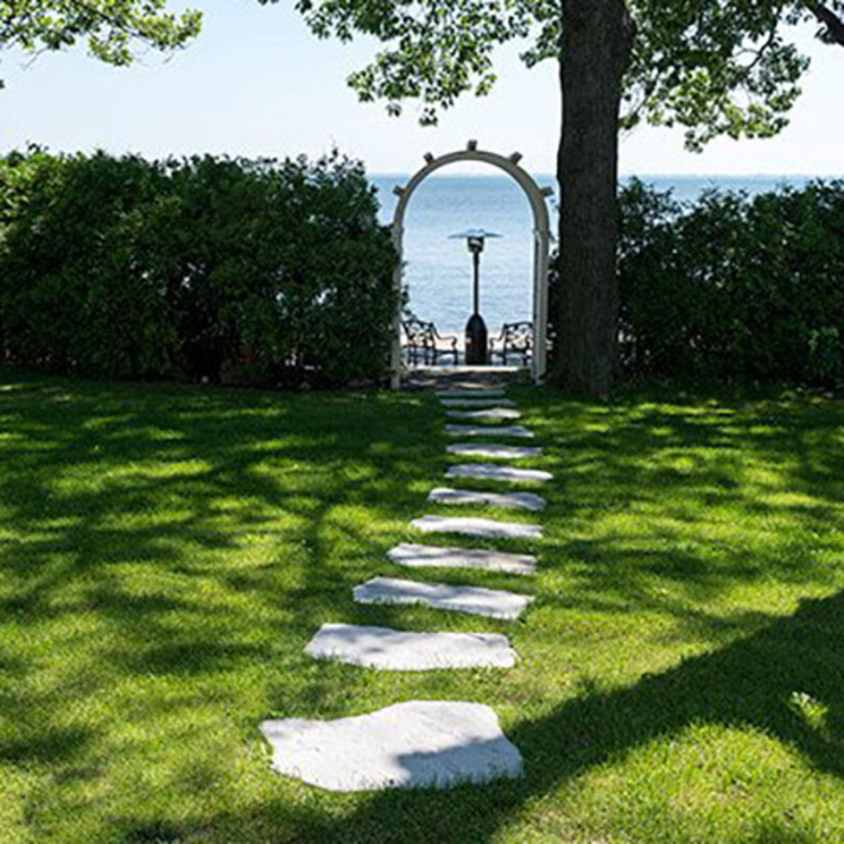 Techo-Bloc Maya Stepping Stone Slab Riviera (17 pc./pal | SiteOne