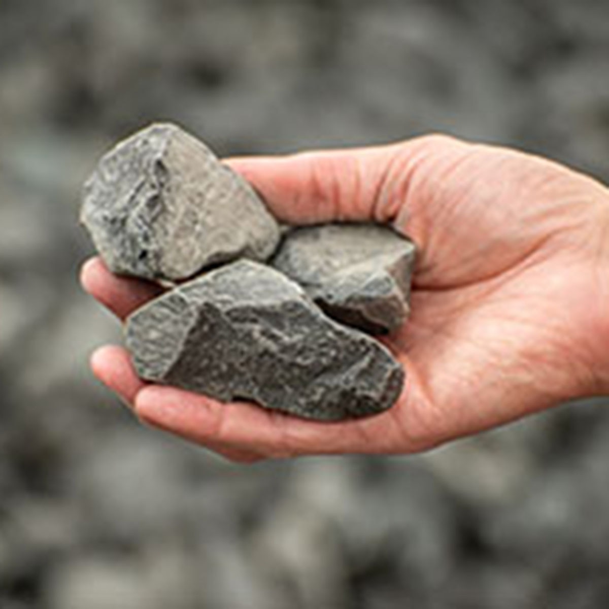 Bulk River Rock Appalachian Blend 1 - 3 in. | SiteOne