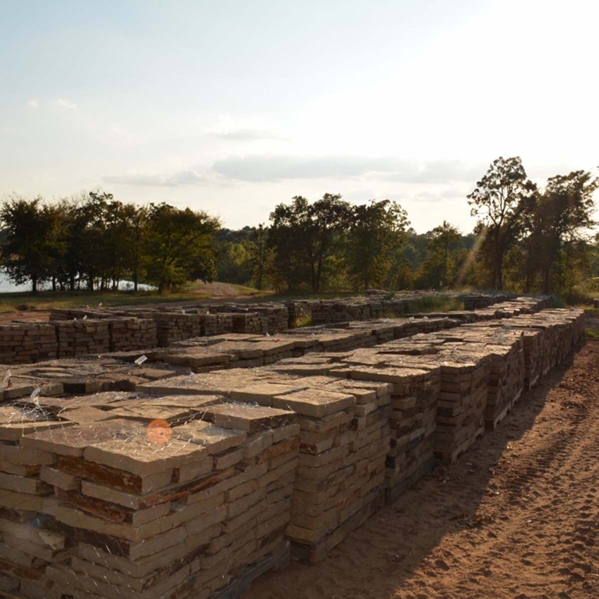 Building Stone Oklahoma Brown (4 in. Chopped) 4 in. Thi | SiteOne