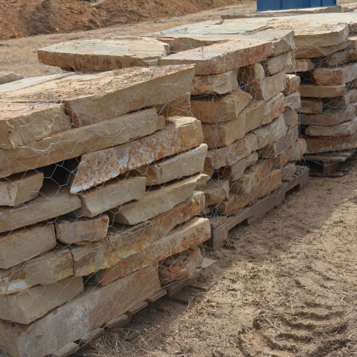 Building Stone Oklahoma Brown (4 in. Chopped) 4 in. Thi | SiteOne
