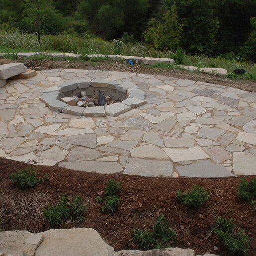 Flagstone Eden Limestone Stand Up 1 - 1 1/2 in. | SiteOne