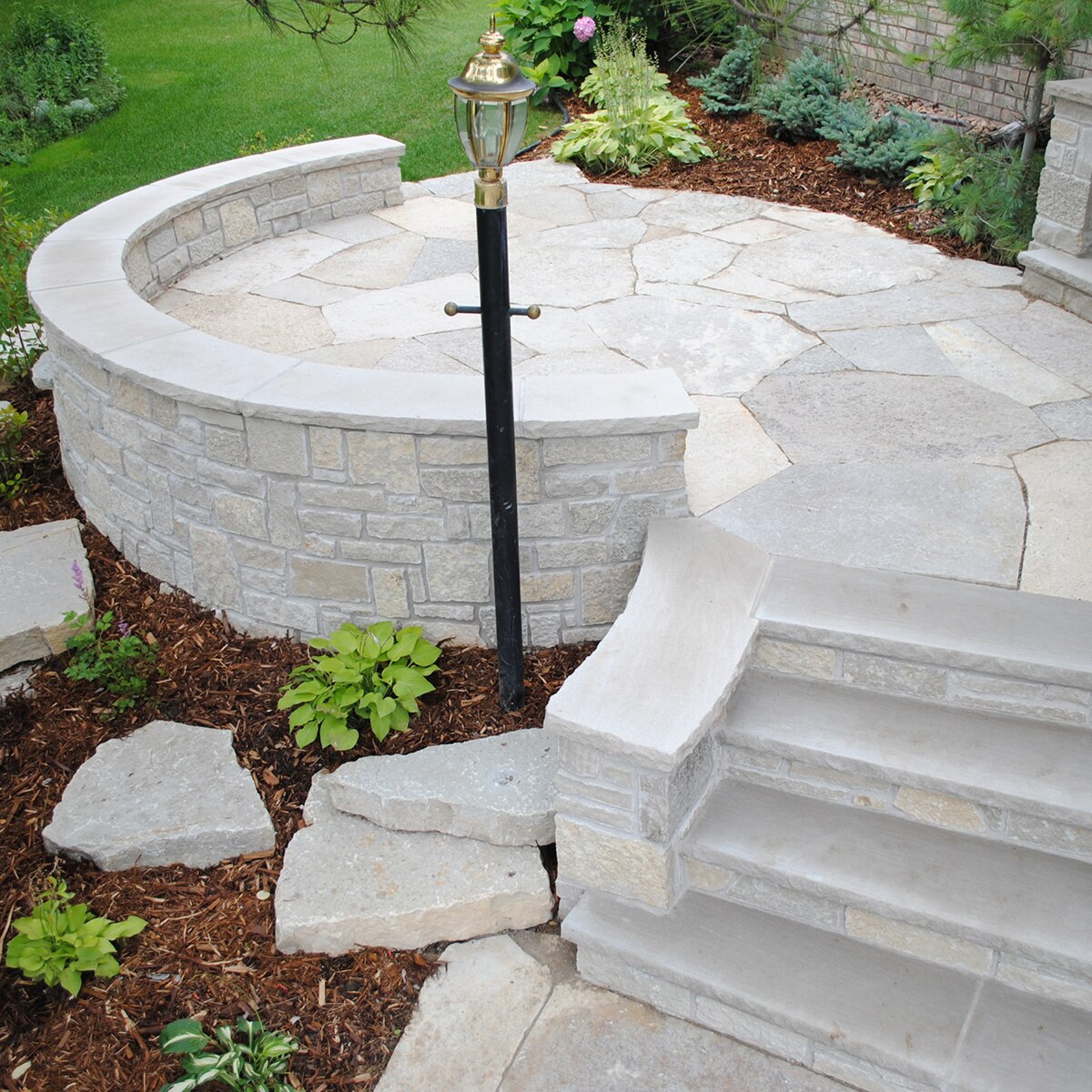 Step Eden Limestone Rockface 6 - 7 in. x 18 in. x 48 in | SiteOne